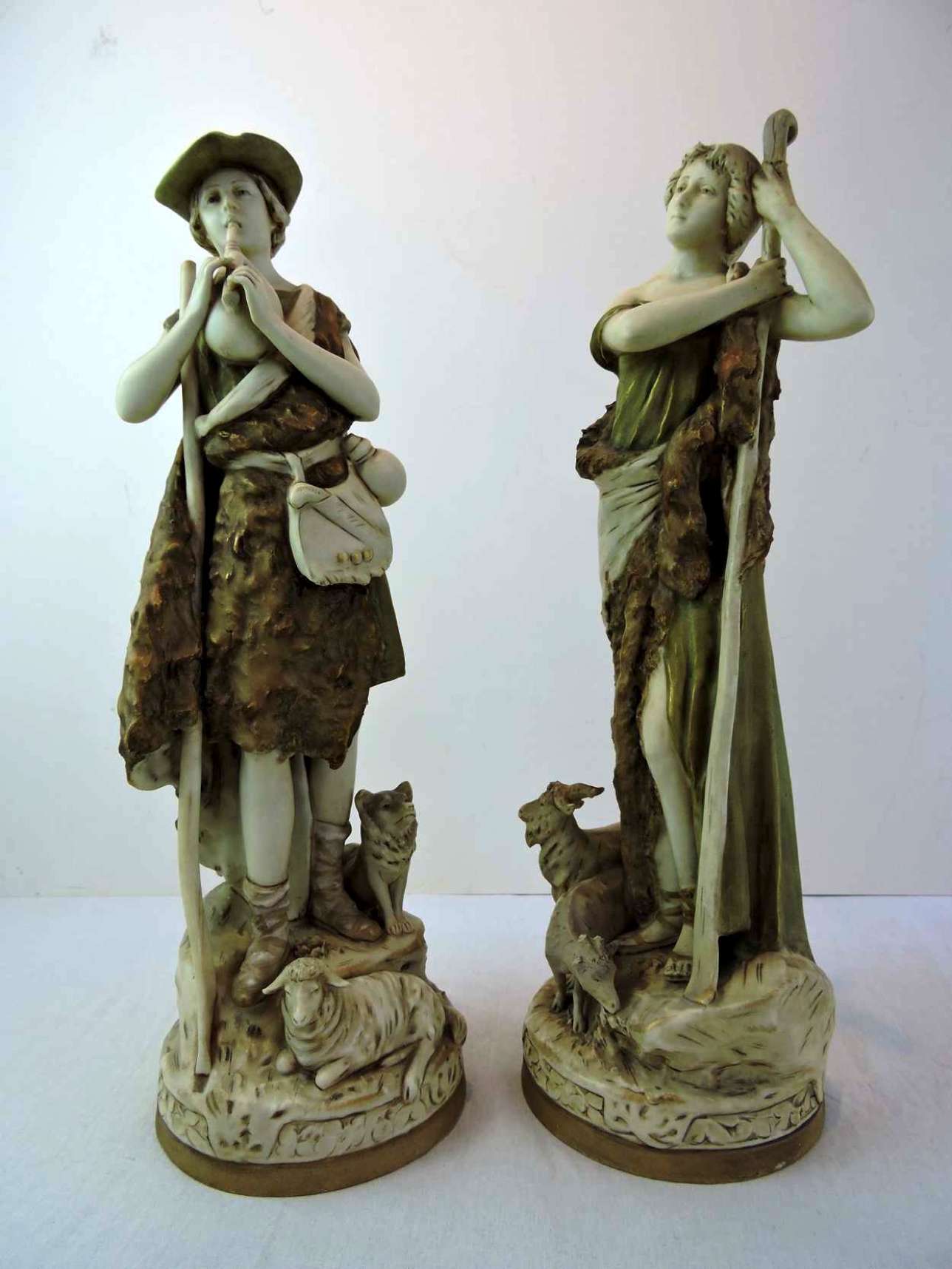 Locke & Co Worcester Sugar Castor - Artist Signed - Walter Stinton c ...