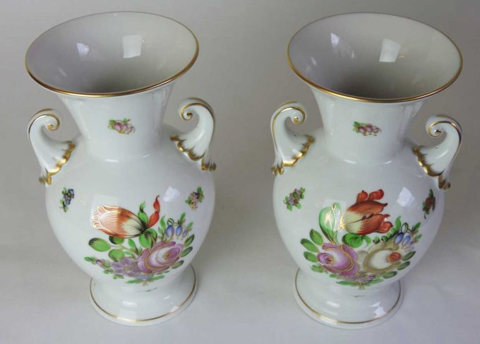 Pair of Herend Porcelain Vases With Hand-Painted Flower Pattern ...