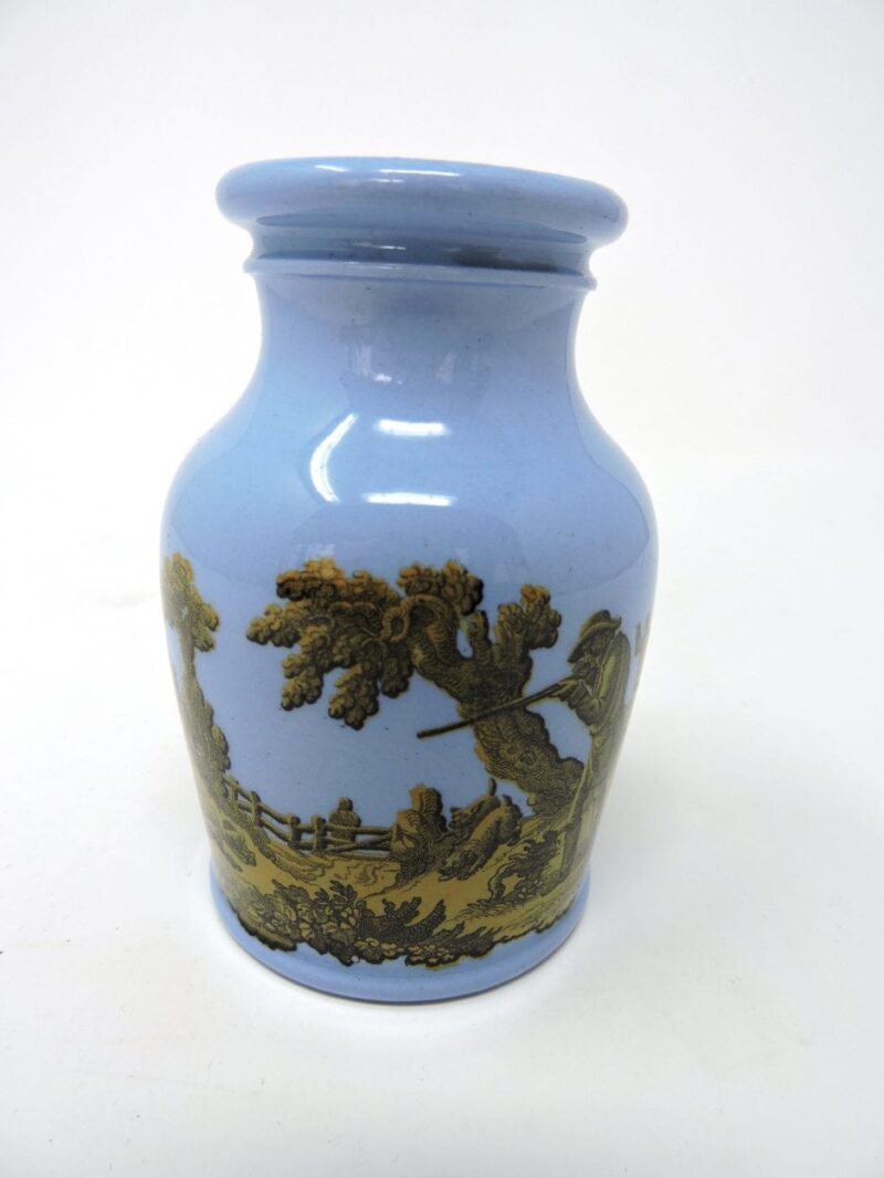 Early Pratt Ware Pottery Paste Jar, Depicting Shooting Scenes