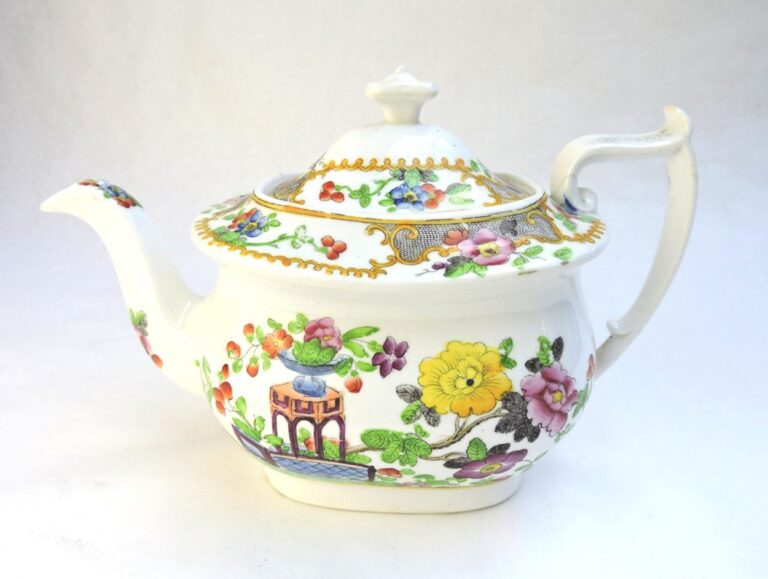 19th Century Spode Porcelain Teapot